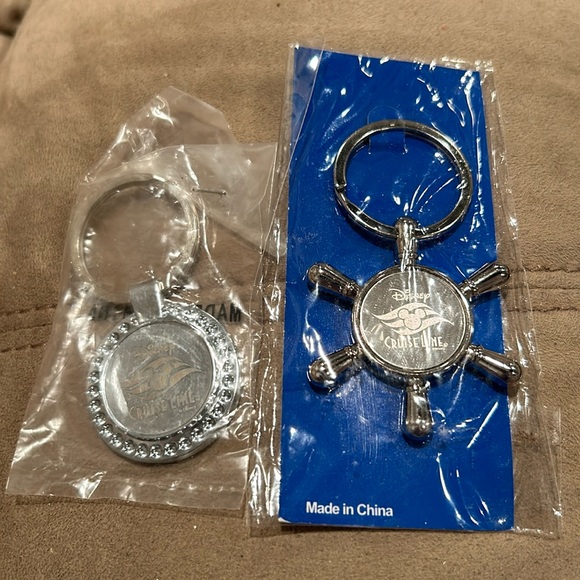 Disney | Accessories | Disney Collectible Unopened Key Chains | Poshmark